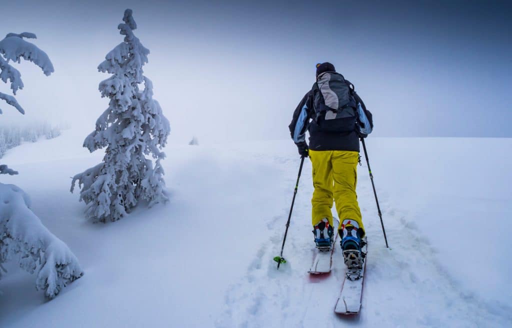 Best Snowboard Brands – The Complete List A-Z – Snowboard Selector